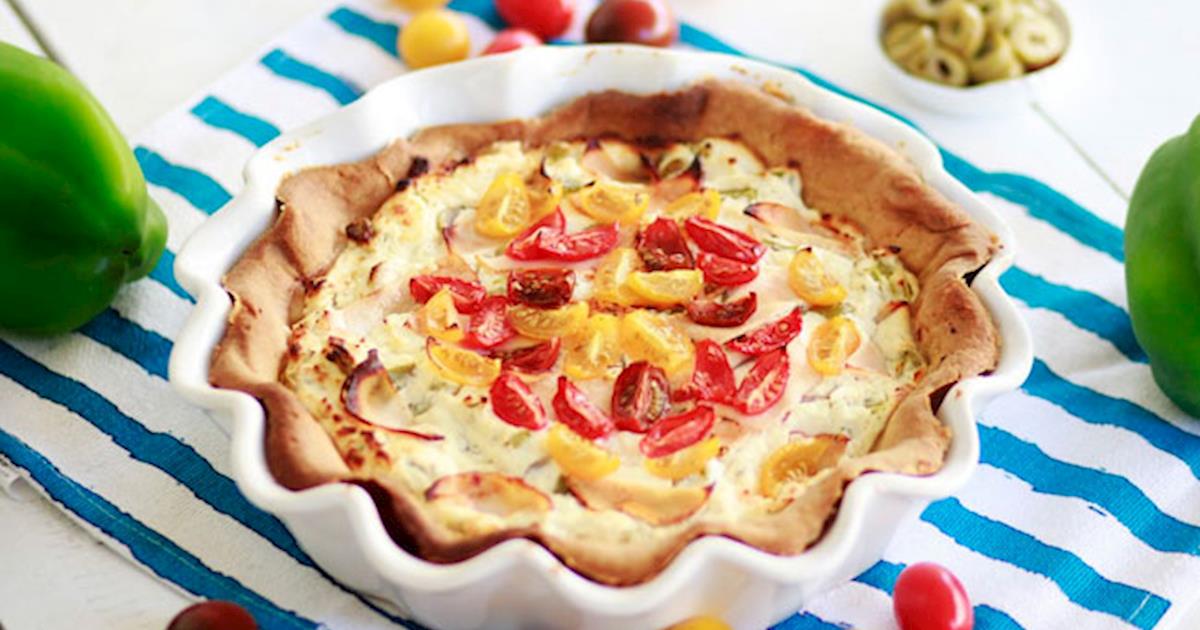 Tart with smoked chicken (apaki), cherry tomatoes and pepper - Botilia ...
